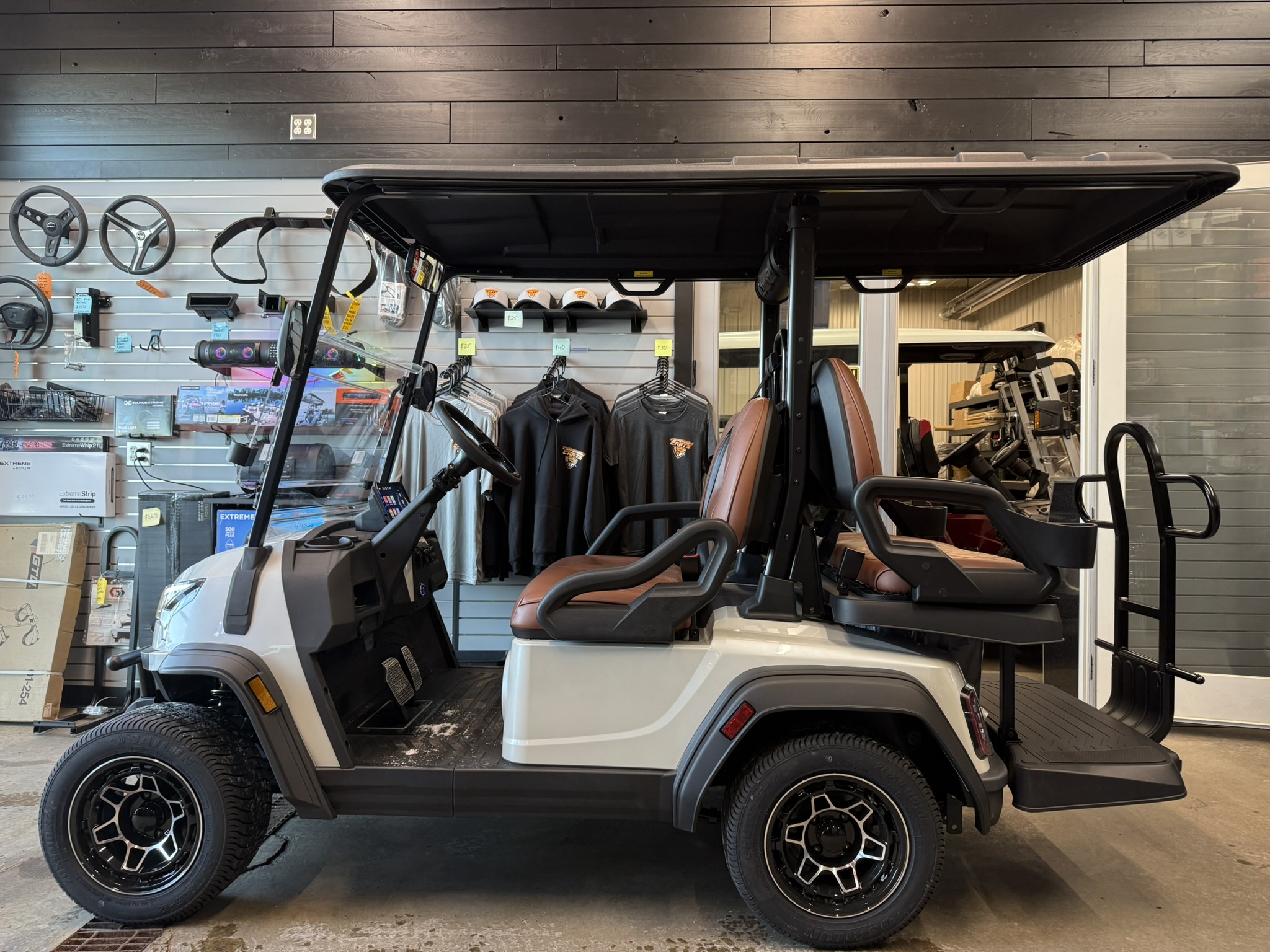 2026 ICON Electric Vehicles i40 | CartFinder